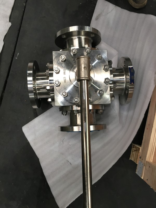 API 607 4 Way Ball Valve