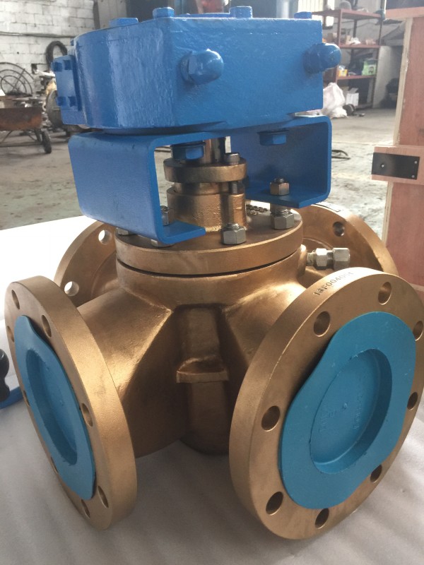 Four Way Port Bronze Plug Type Valve